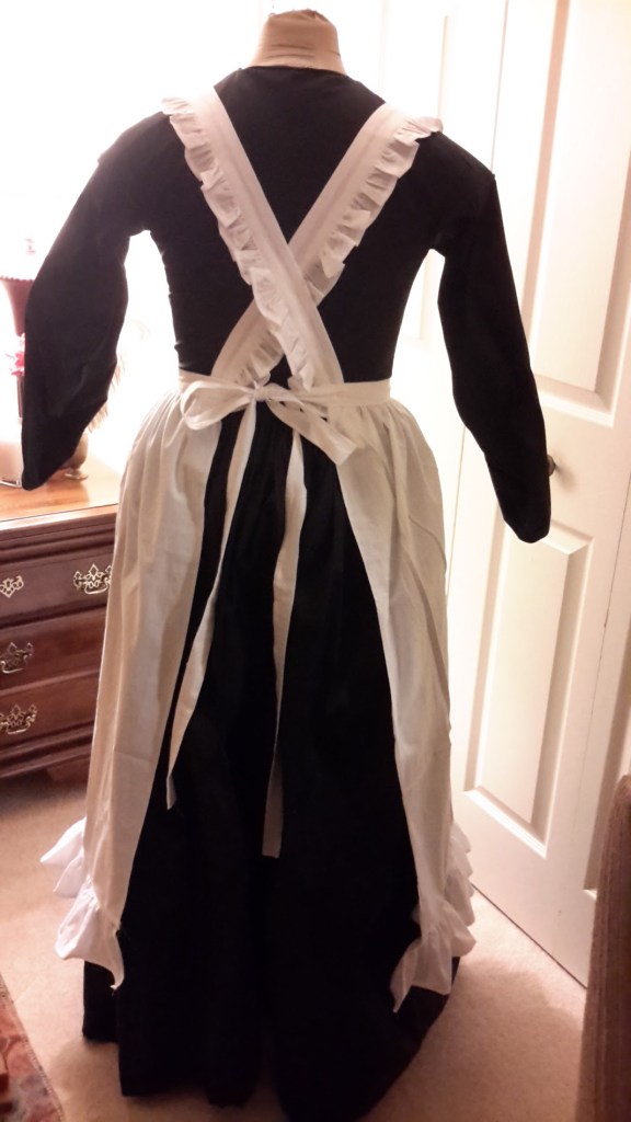 Edwardian Bib Apron | Tastefully Timeless